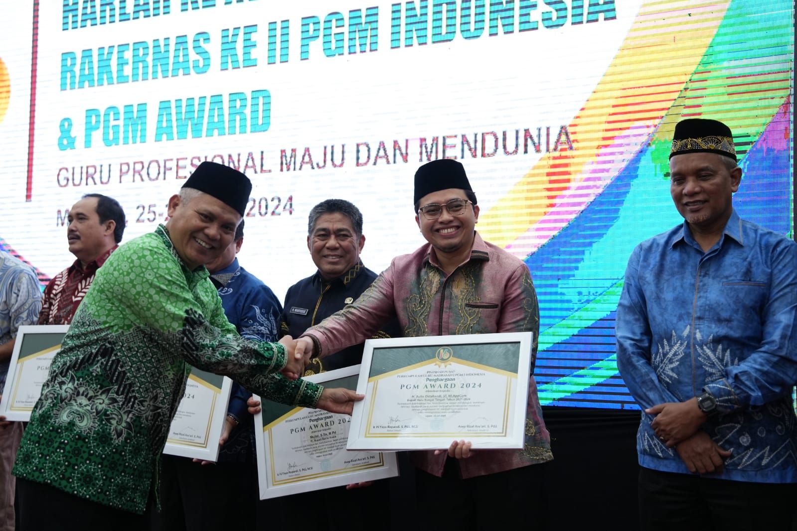 Bupati HST Raih PGM Award Tahun 2024 – Nusantara.co